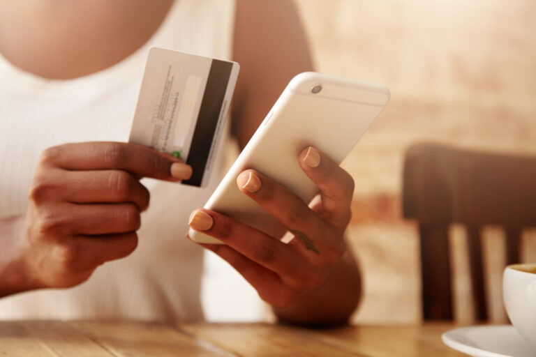 Mastering Multiple Credit Cards: Smart Tips to Stay Organized